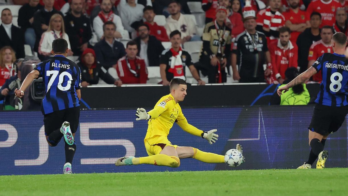 ANATOLIY TRUBIN DEU NAS VISTAS PERANTE A EUROPA DO FUTEBOL! GUARDIÃO DO ...