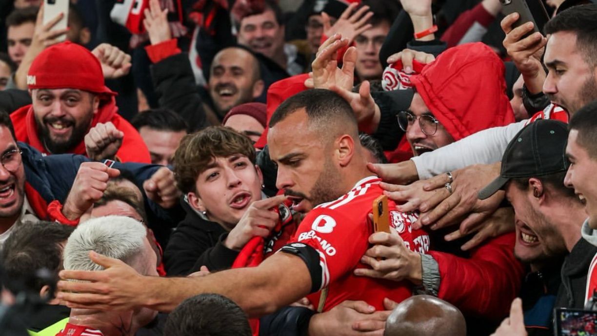 NOITE ESPECIAL! ARTHUR CABRAL CELEBRA VITÓRIA DO BENFICA E RECEBE APOIO ...