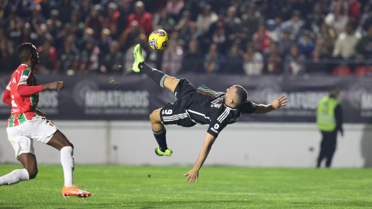 APÓS MOMENTO DE 'TIRAR O CHAPÉU', ARTHUR CABRAL DESTACA FEITO E DEIXA ...