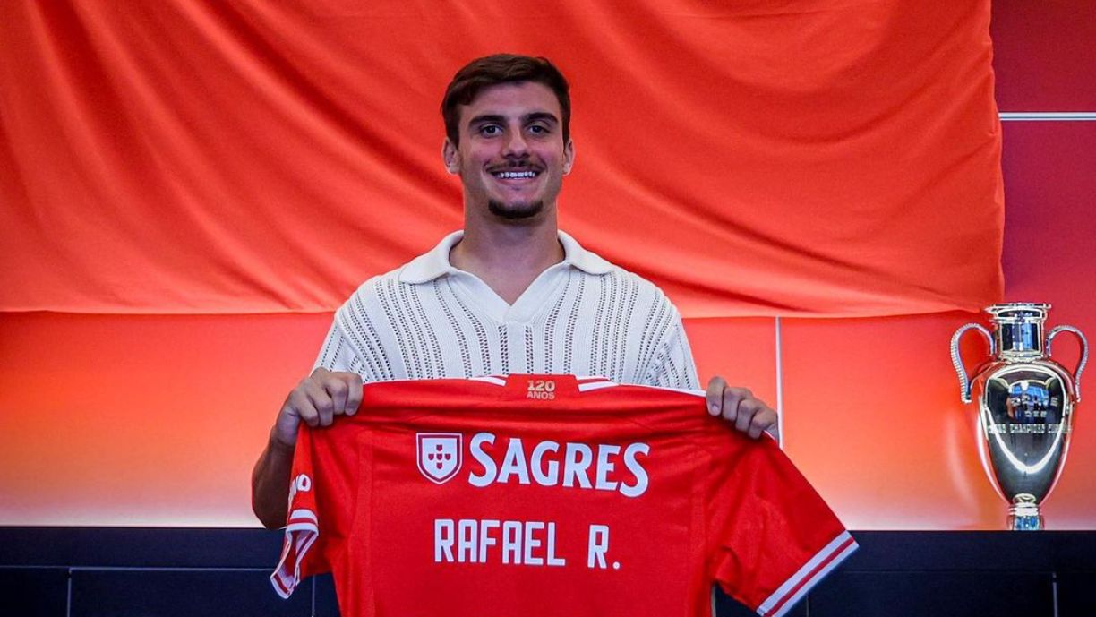 14 ÉPOCAS NÃO CHEGAM PARA QUEM AMA O BENFICA! RAFAEL RODRIGUES RENOVA ...